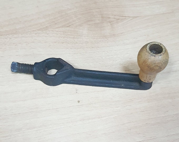 Antique Cast Iron Hand Crank Replacement With Adjustable Screw, B 189 ...