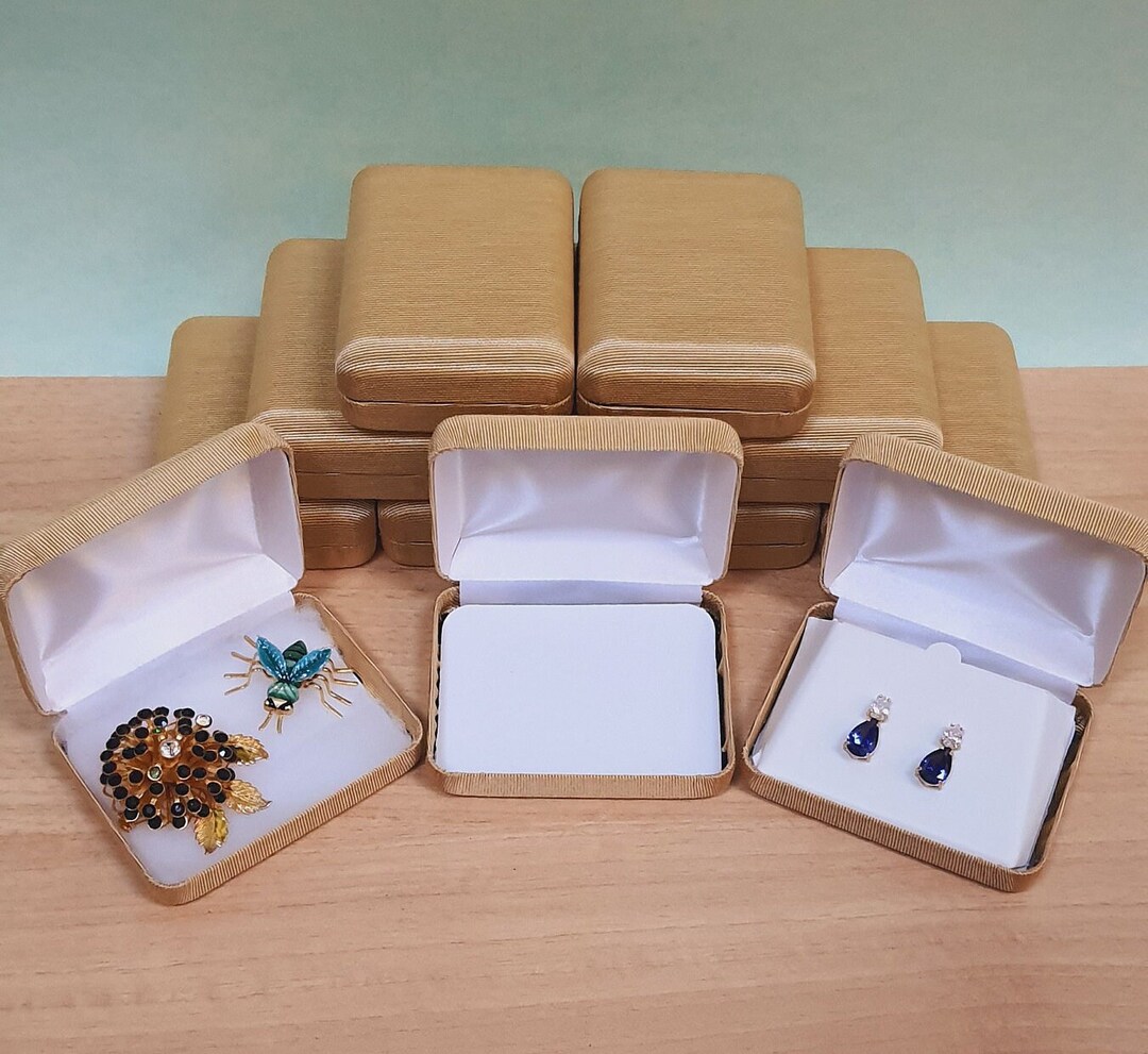 Jewelry Box, Packaging Box, Gold Fabric Jewelry Box / Earrings Box ...