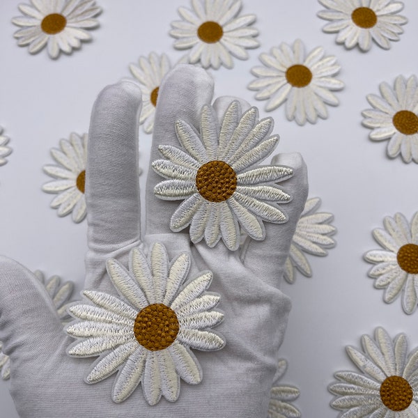 Daisy Iron on Patch - Etsy