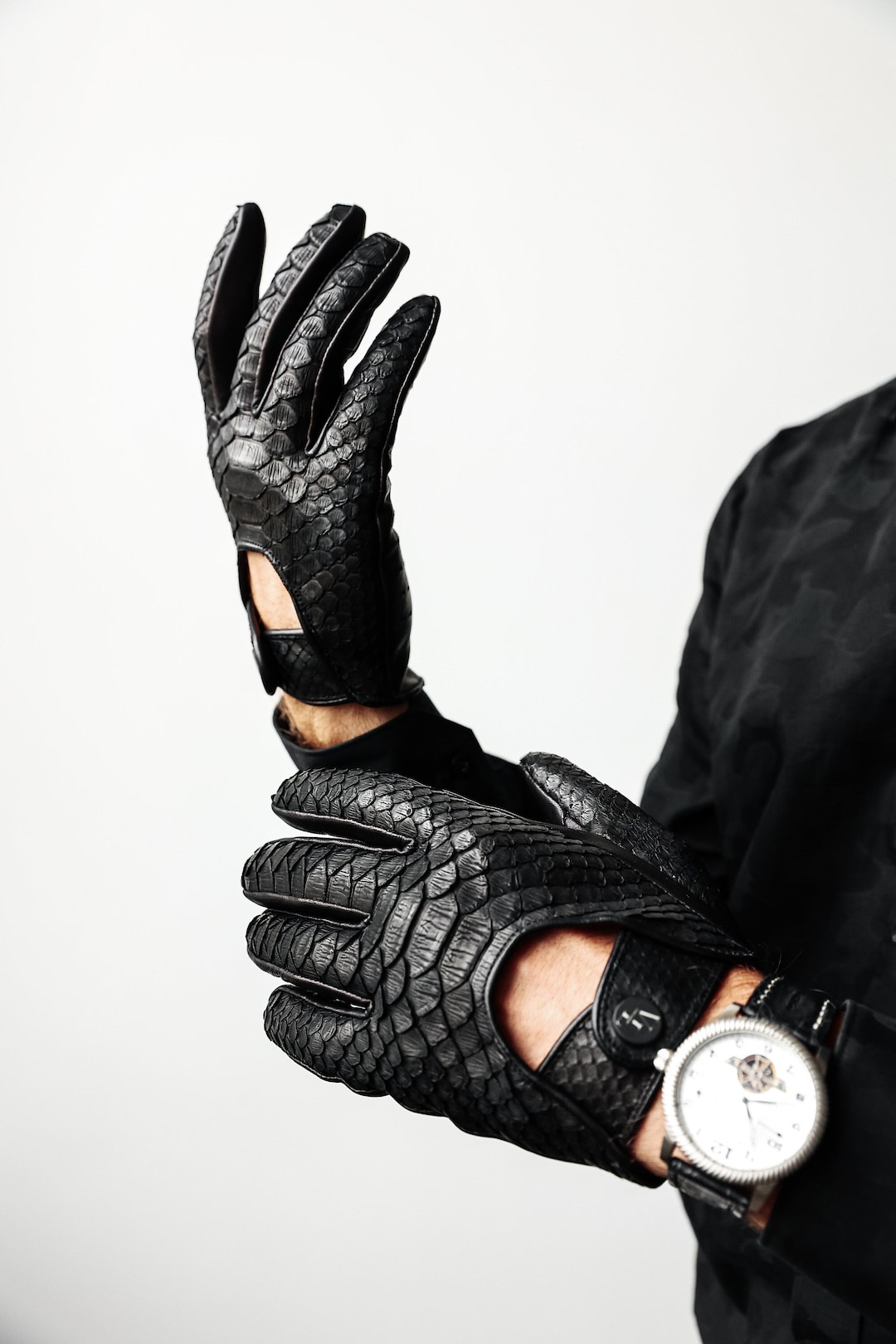 Python Driving Gloves, Luxury Leather Unisex Gloves, Driving Gloves. - Etsy