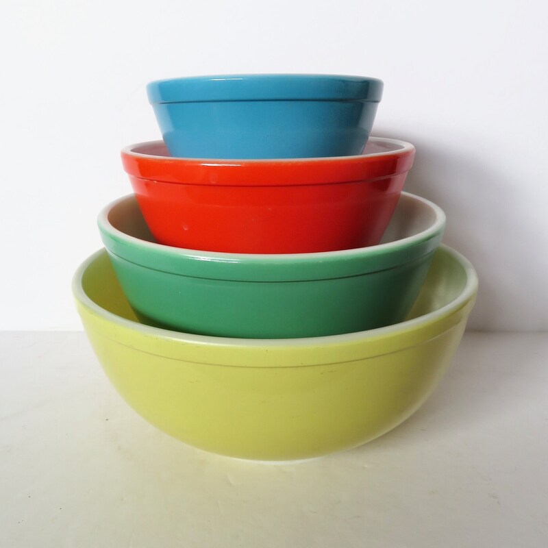 Pyrex Vintage Mixing Bowls - Etsy