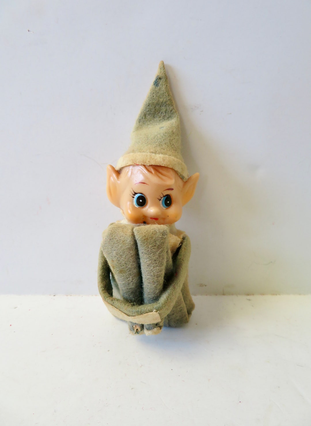 Vintage AS IS 1960s 60s Japan 9" Plastic Face on the Pixie Knee Hugger ...