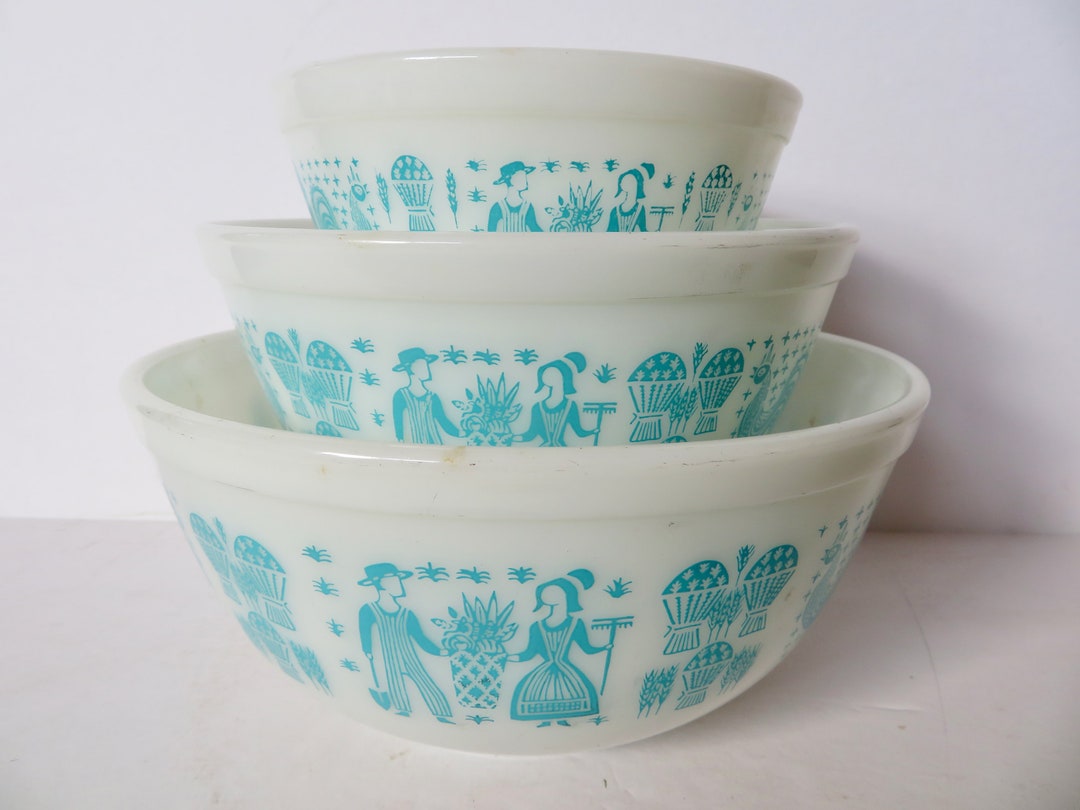 Vintage 1950s Mid Century Set of 3 Two Pyrex Amish Butterprint Mixing ...