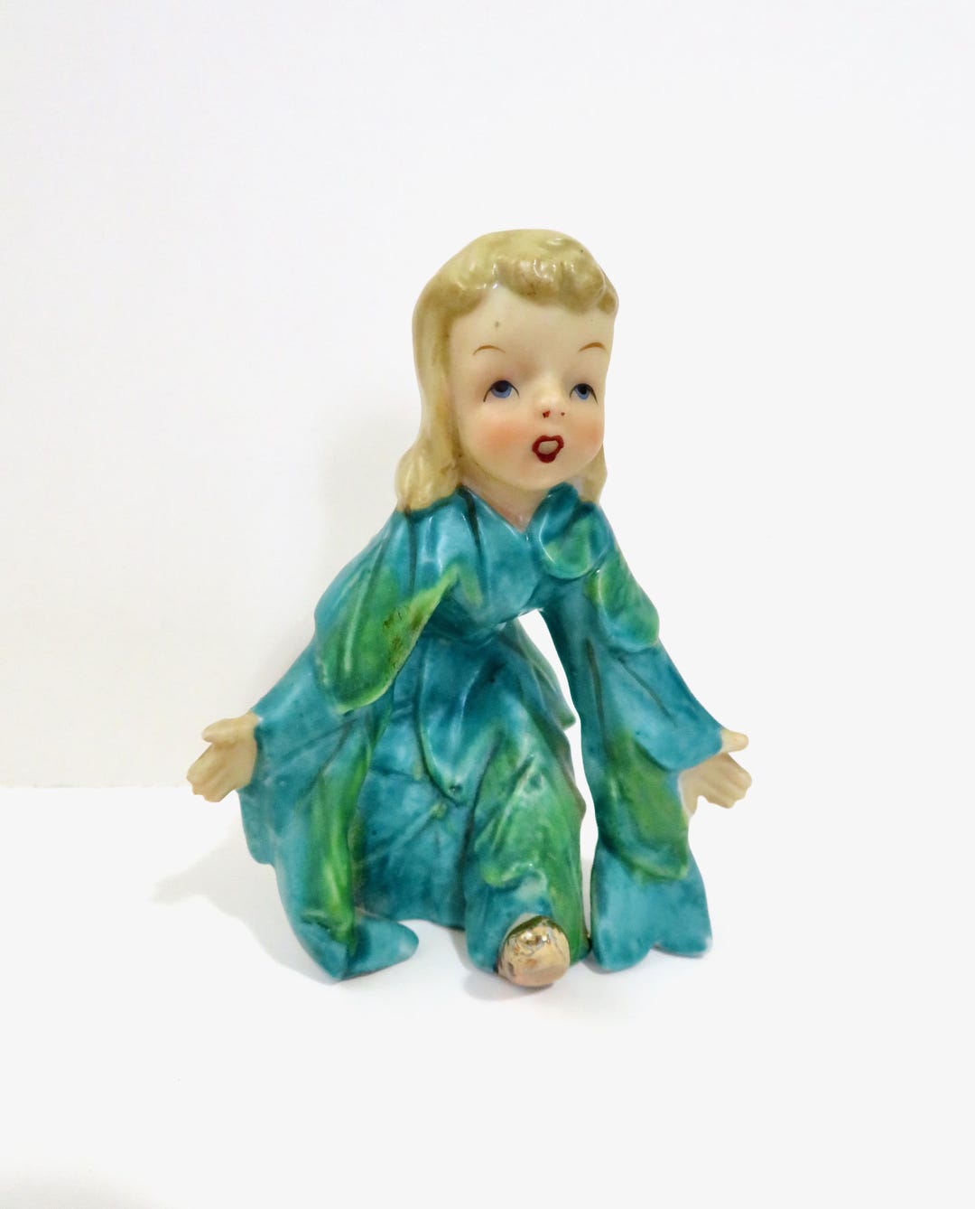 Vintage Acme China Figurine – Leaf Dress Dancer, Japan 50s-60s - Etsy