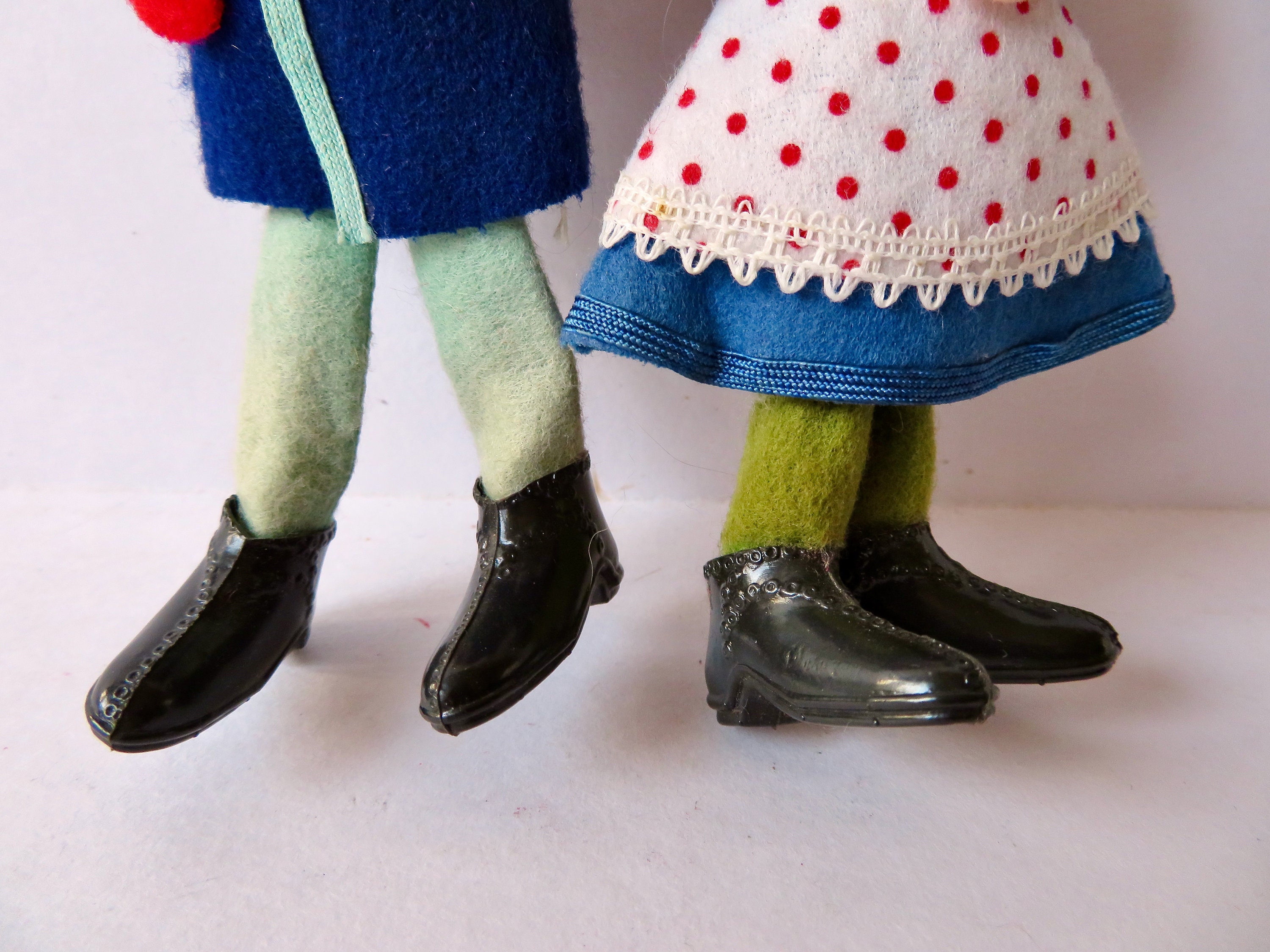 Vintage 60s 1960s Pair Plastic & Felt Caroling Boy and Girl - Etsy
