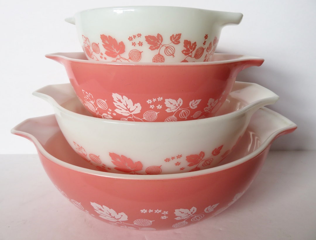 Vintage 50s 60s Full Complete Set of 4 Four Pyrex Pink Gooseberry ...