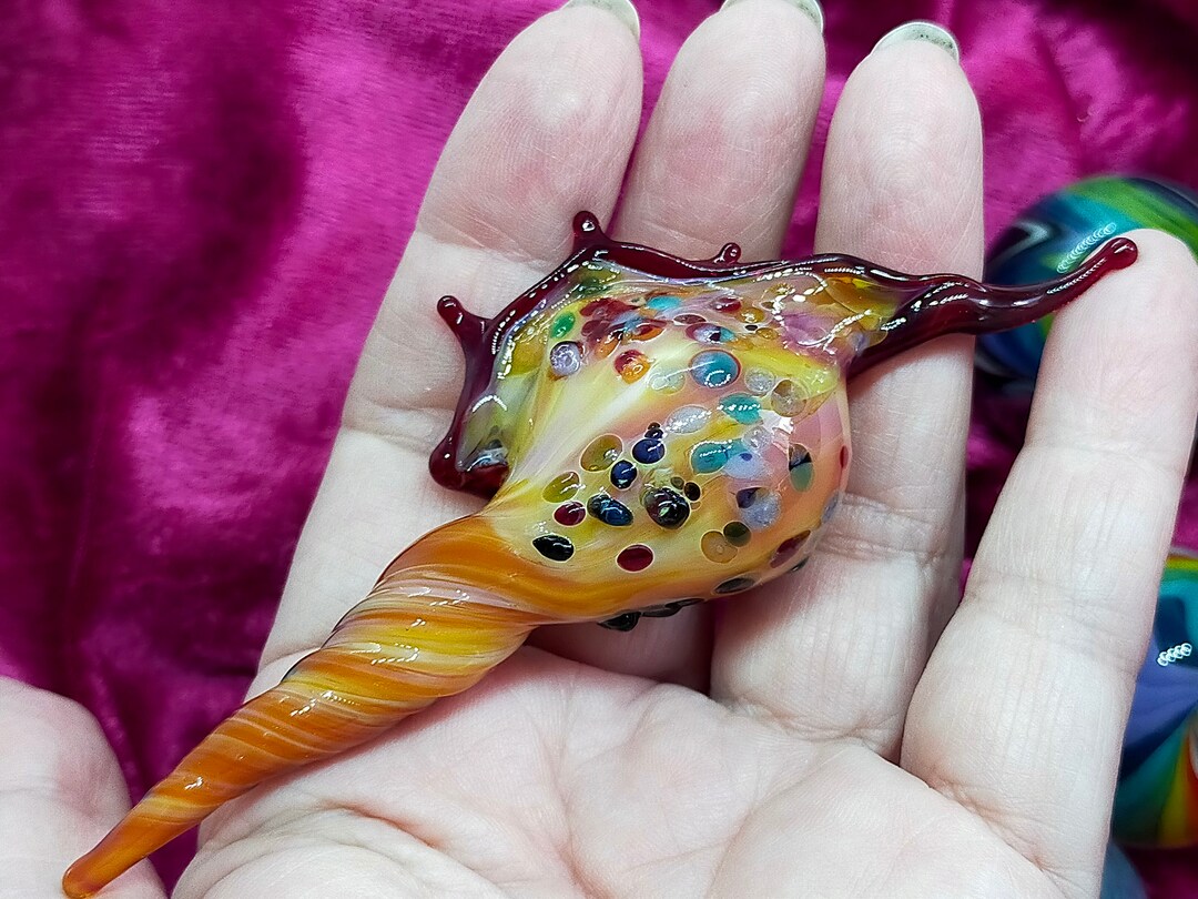 Blown Glass Sea Shell, Torchwork Borosilicate Glass, Beautiful Gold ...