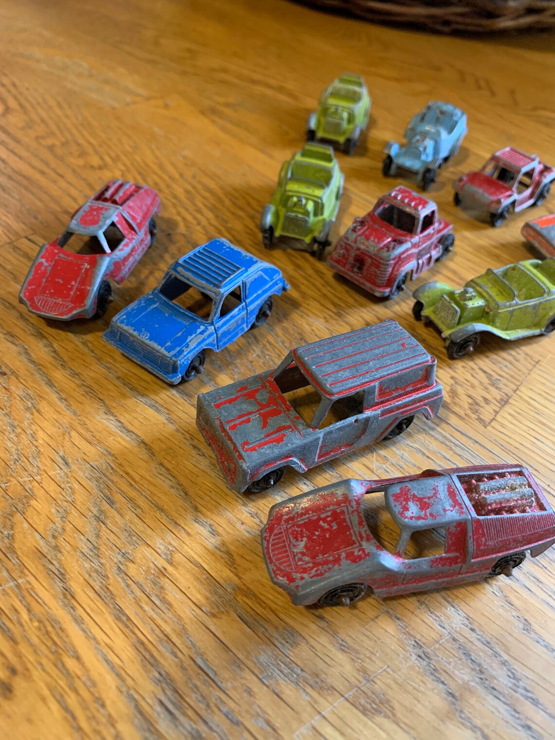 Lot of 11 Antique Tootsietoy Cars *** All Complete and Functional ...