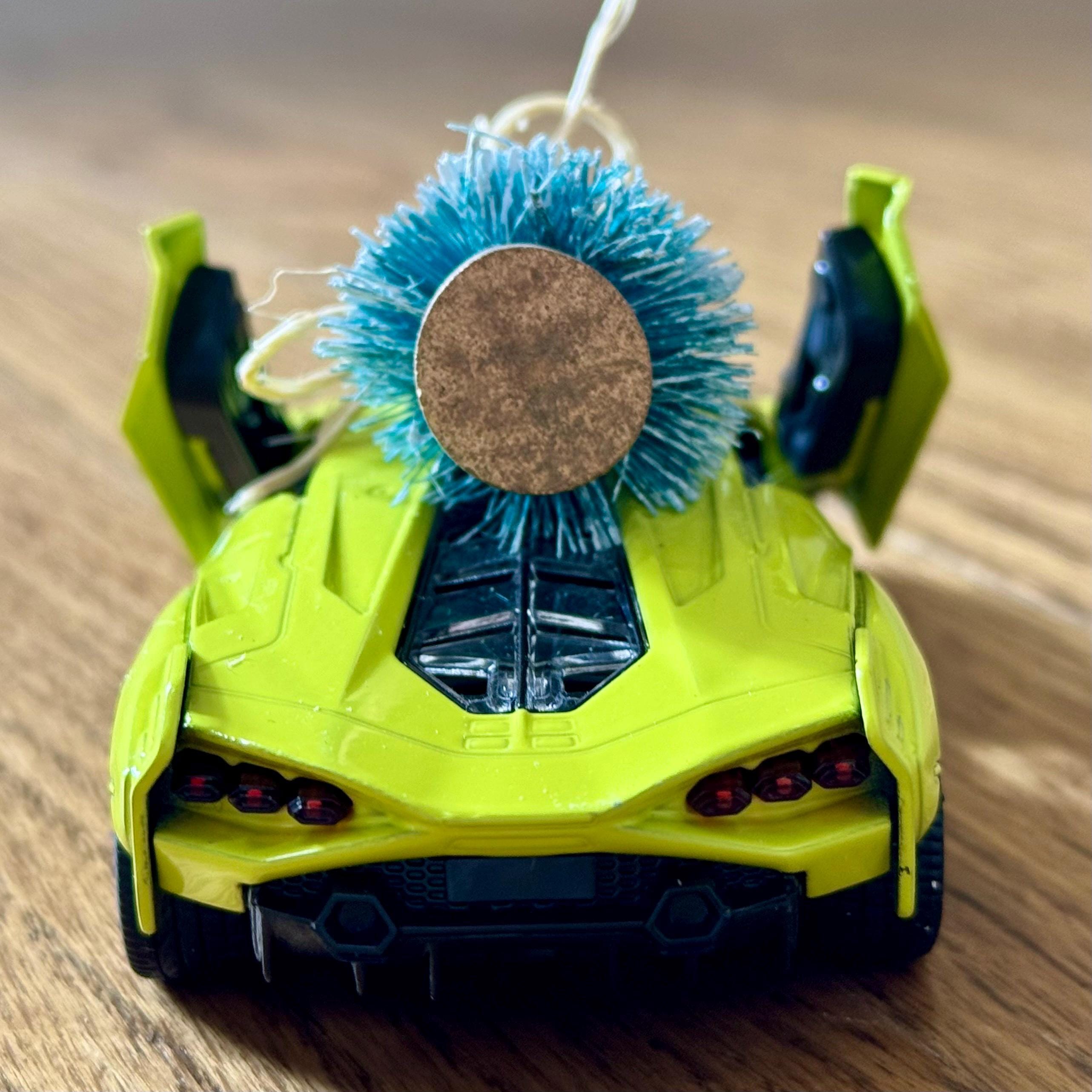 Lamborghini SIÁN FKP 37 With Christmas Tree, Lamborghini Christmas ...