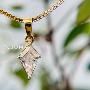 2.20 CT Kite Shape Colorless Moissanite Pendant, Silver, 10K, 14K, 18K ...