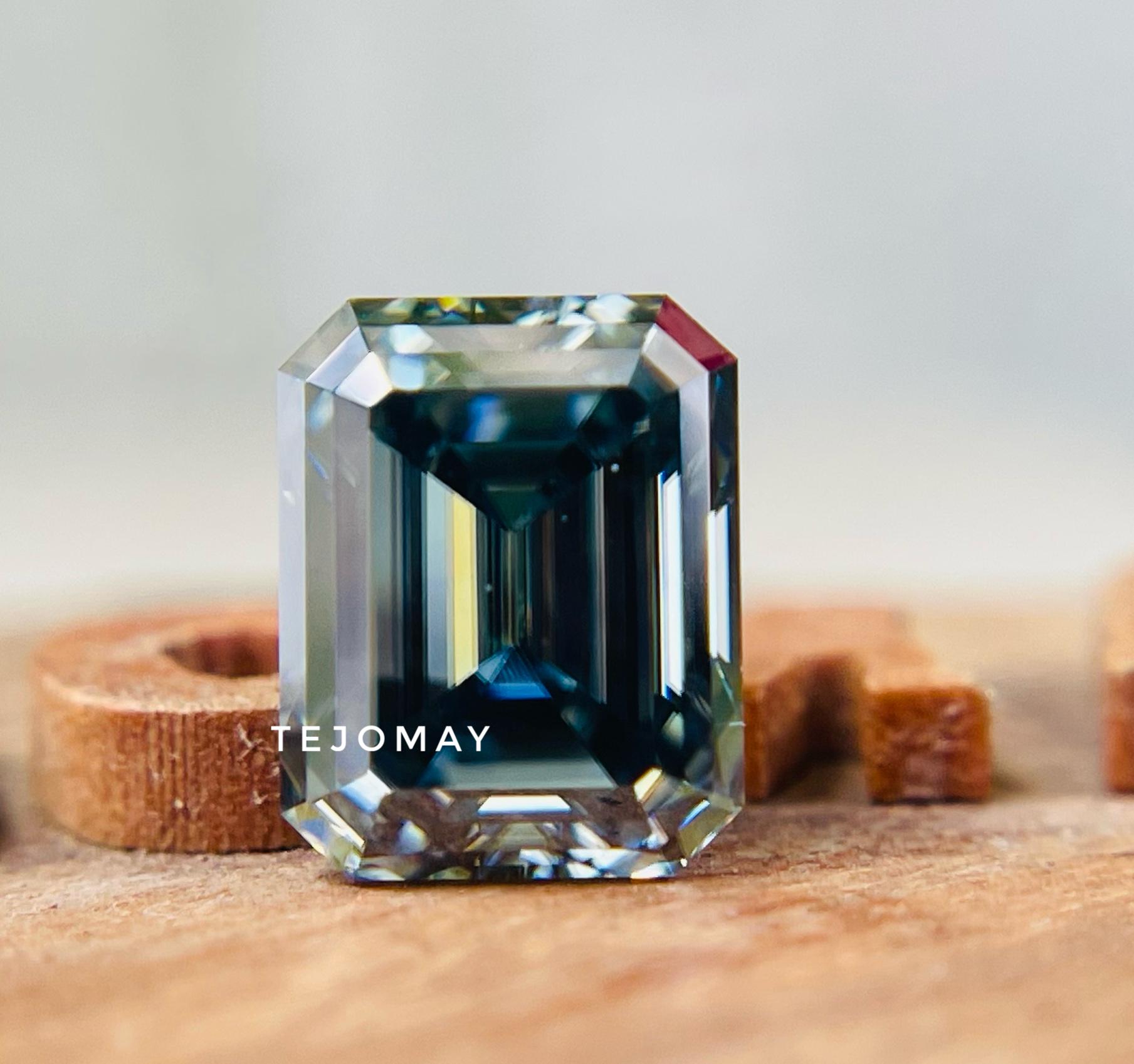 Emerald Cut Grey Moissanite Loose Stone – VVS1 Diamond Alternative for ...