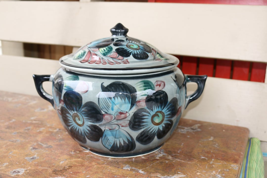 Covered Cauldron Casserole Dish From Mexico. Hand Painted, Large! - Etsy