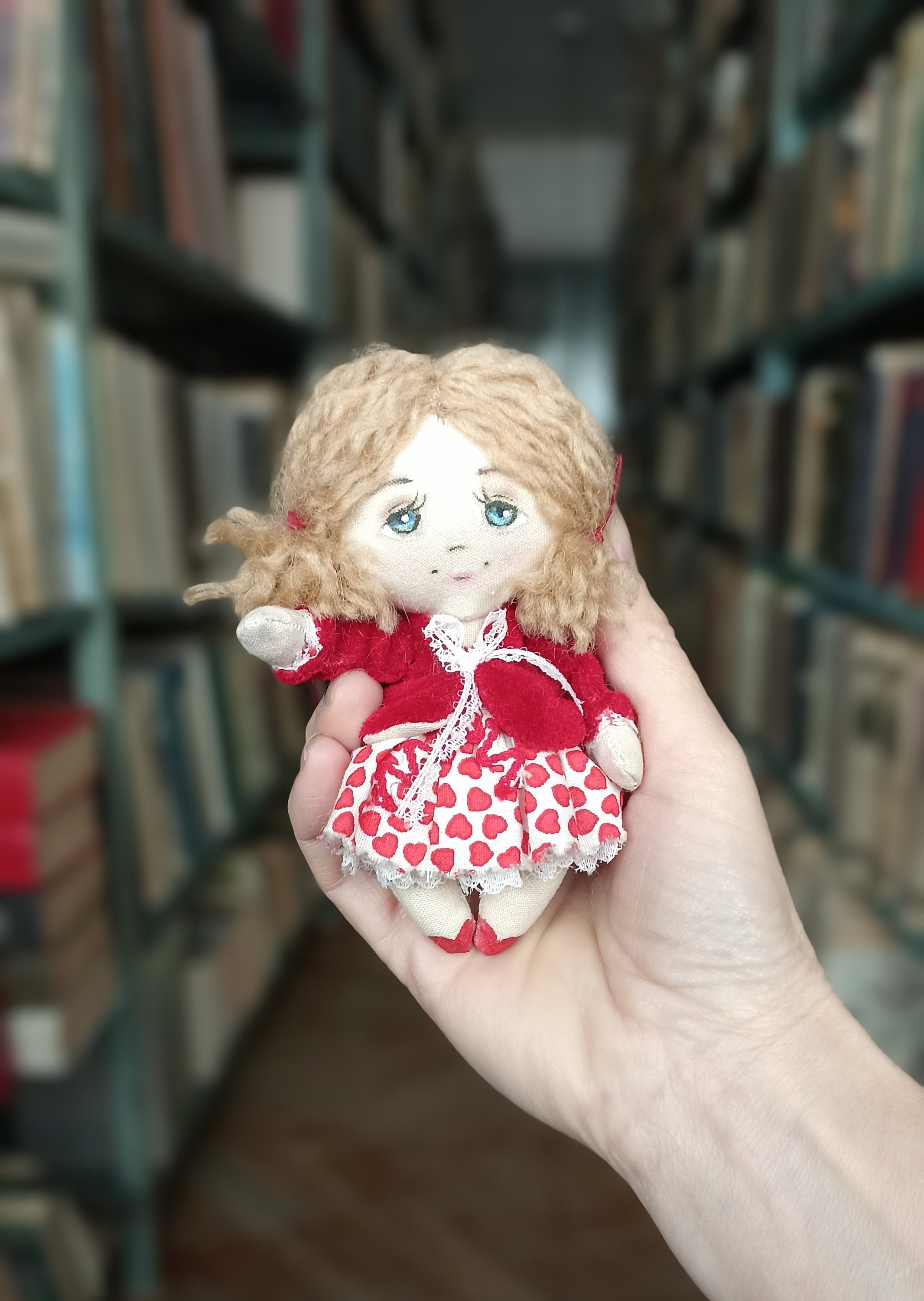 Dollmaking. Miniature Dolls DIY Dolls. Pattern of a Soft Fabric Doll ...