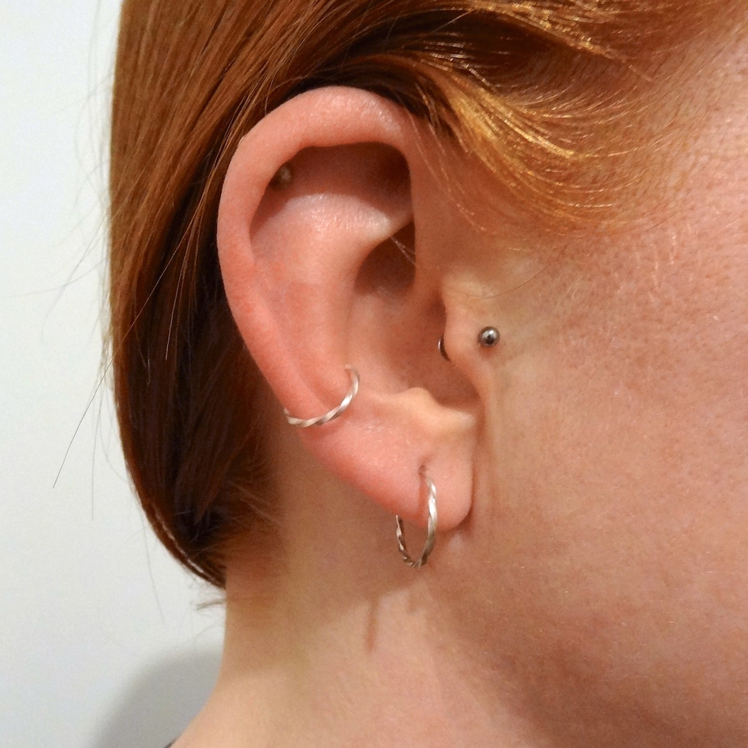 Tiny Twisted Ear Cuff Maya - Etsy