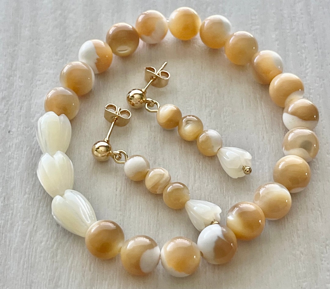 Pikake Floral Jewelry Set, Mother of Pearl, Gifts for Her - Etsy