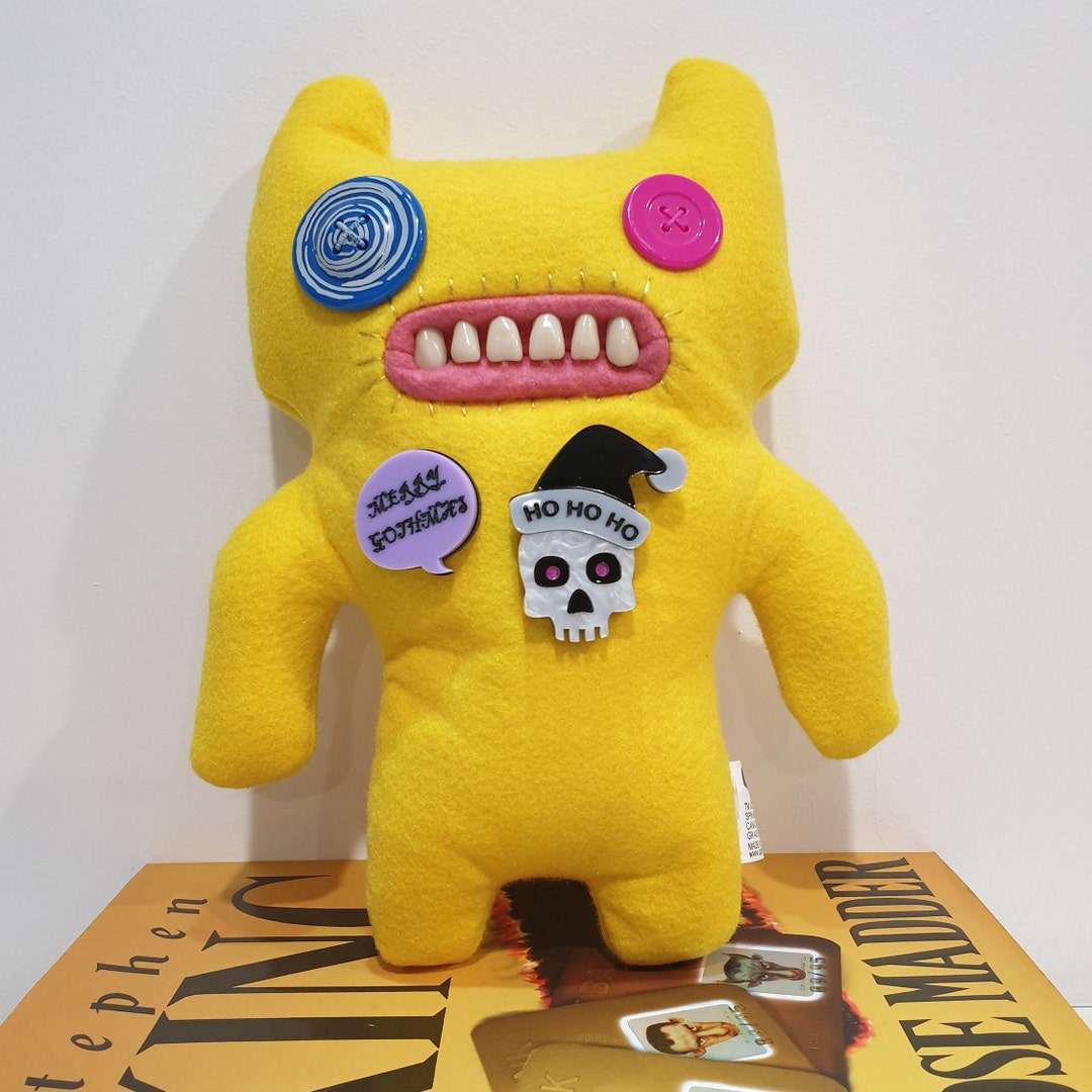 Merry Goth-mas - Pair of Skull and Speech Bubble Acrylic Brooches ...