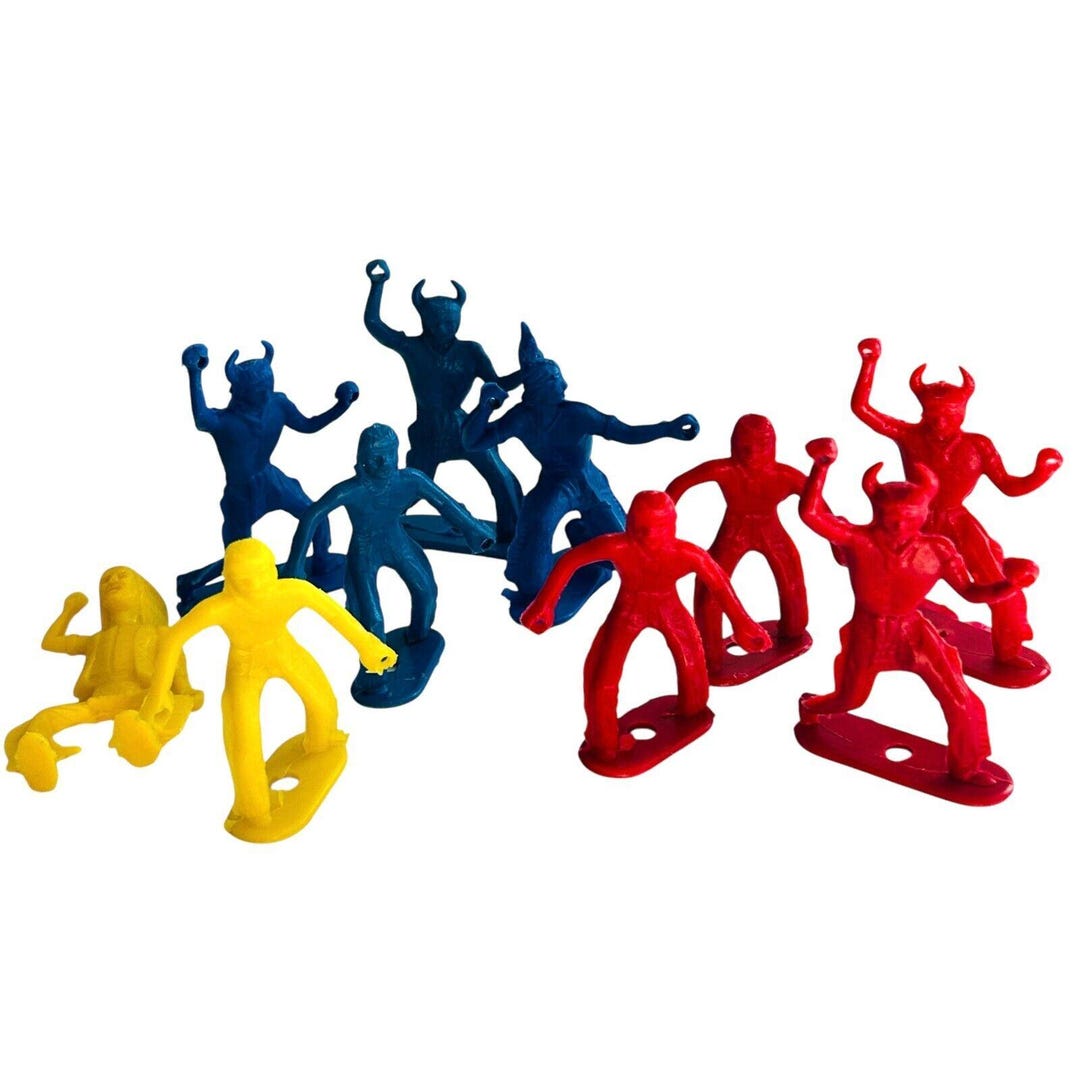 Vintage MPC Plastic Ring Hand Indian Figures Lot of 10 Red Blue Yellow ...