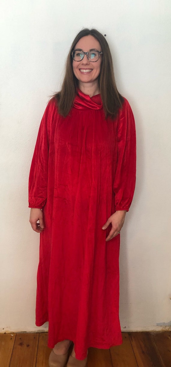 Vintage red velvet robe, lounging robe, Christmas rob… - Gem