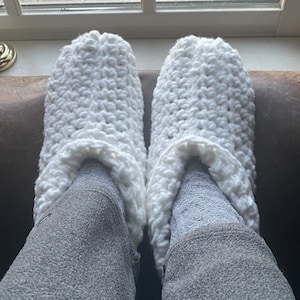 Crochet Slippers Pattern for 4 Sizes / Chunky or Super Bulky Yarn ...
