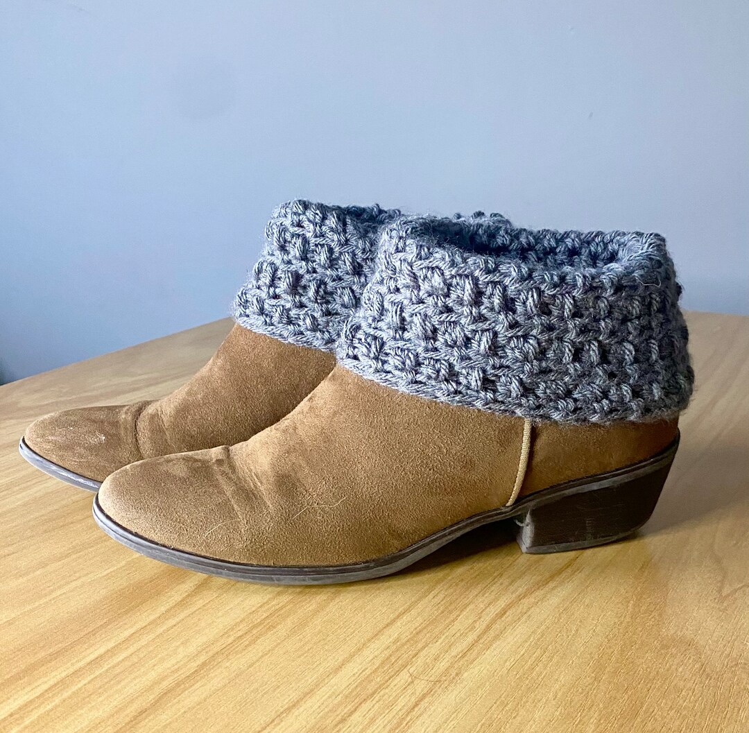Boot Cuff Crochet Pattern / Reversible Boot Toppers Pattern / Easy and ...