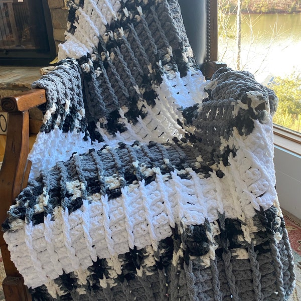 Extra Chunky Knit Blanket Ready to Ship Minimalist Throw Hand Crocheted ...