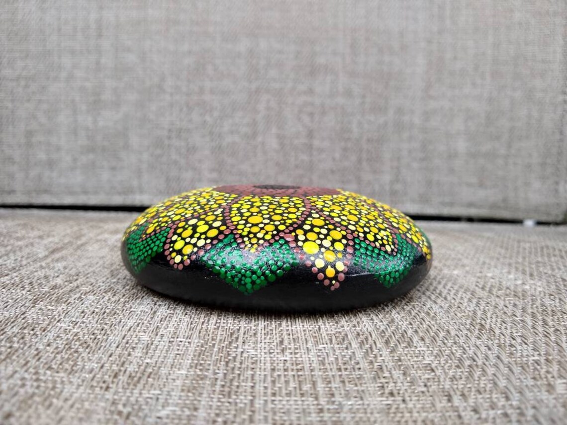 Sunflower Painted Rock - Etsy