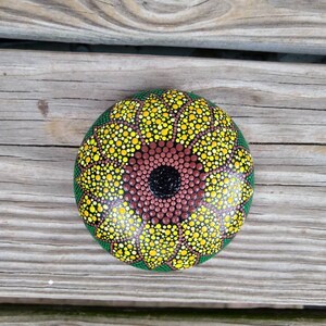 Sunflower Painted Rock - Etsy