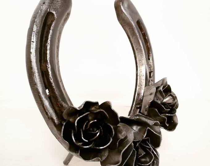 Freestanding Decorative Horseshoe With Roses - Etsy