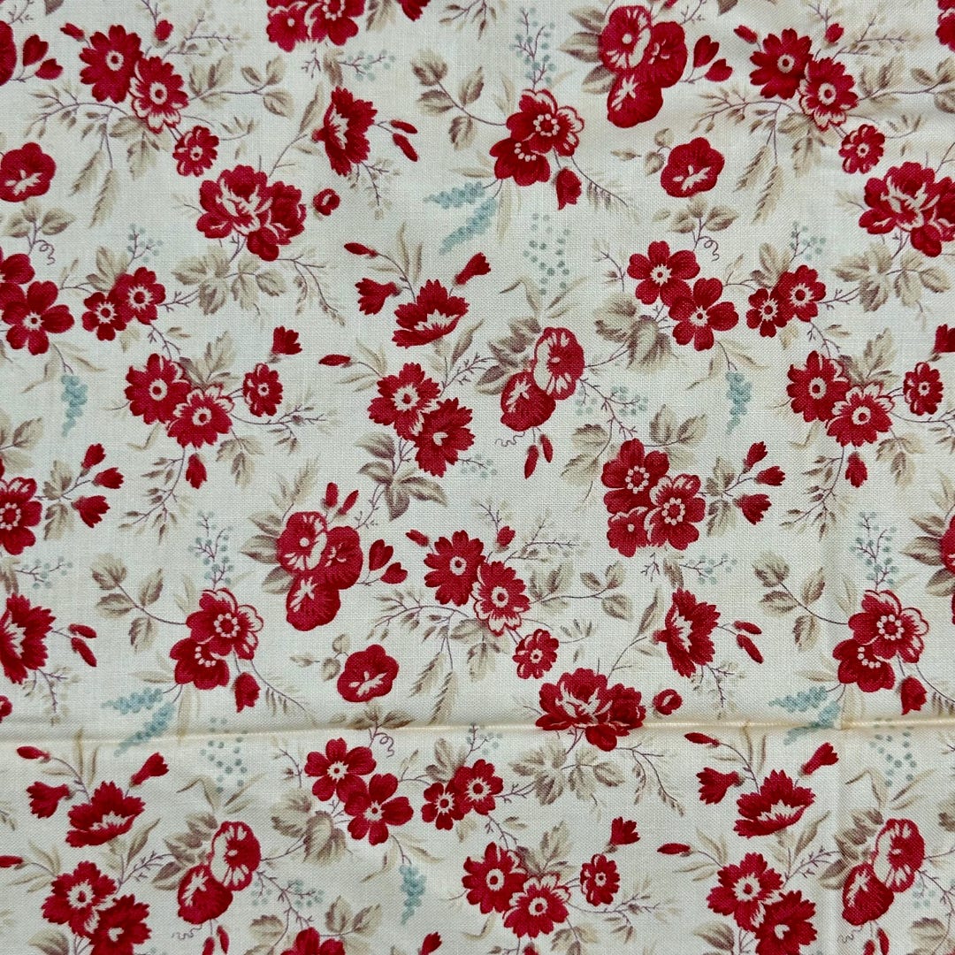 OOP Moda 3 Sisters Wuthering Heights Tea Dye Beige Red Floral Pattern ...