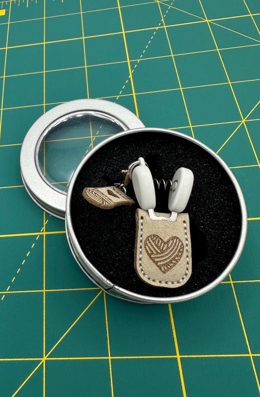 Travel Compact Mini Snips Sewing Knitting Scissors With Leather Slip ...