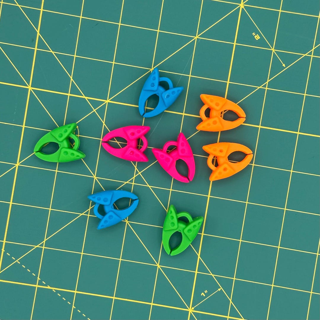 Sewing Bobbin Clip Thread Organization Bobbin Organization Blue Green ...