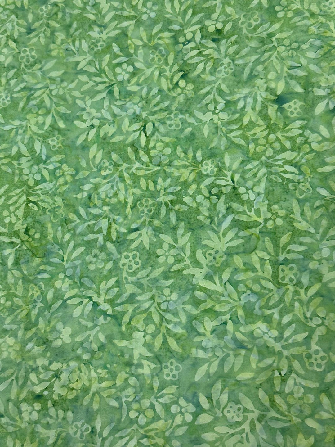 4 YARDS Java Batik Light Green Leaf Leafy Floral Marbled Watercolors ...