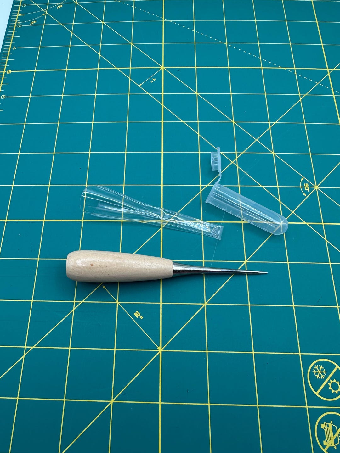 TTF Notions Tailor Tailor's Awl Quilting Sewing Stiletto Sharp Point ...