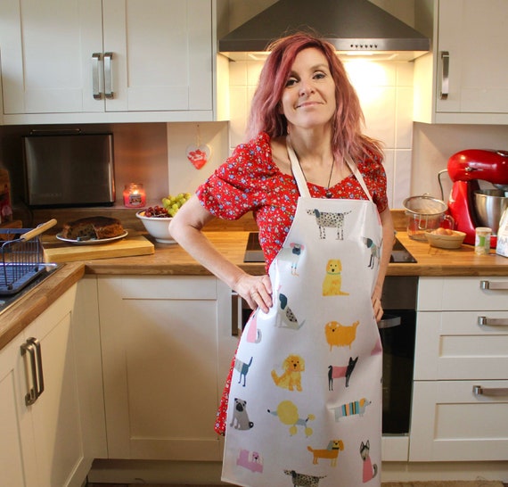 Wipe clean apron adults up to XXL plus size cute dog design oilcloth pvc ideal Fathers Day Mother s Day gift