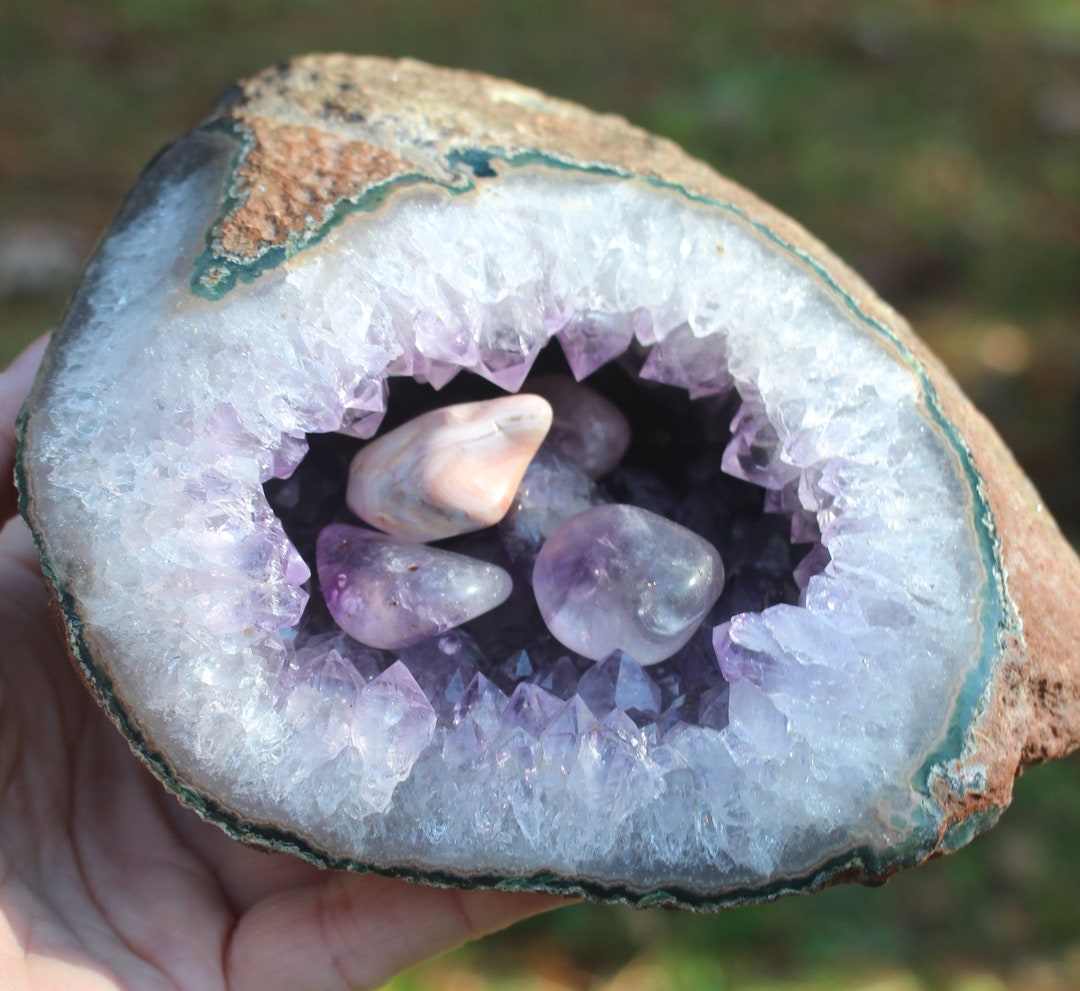 Amethyst Geode Crystal Cave, Large Hollow Geode Crystal Specimen. Deep ...