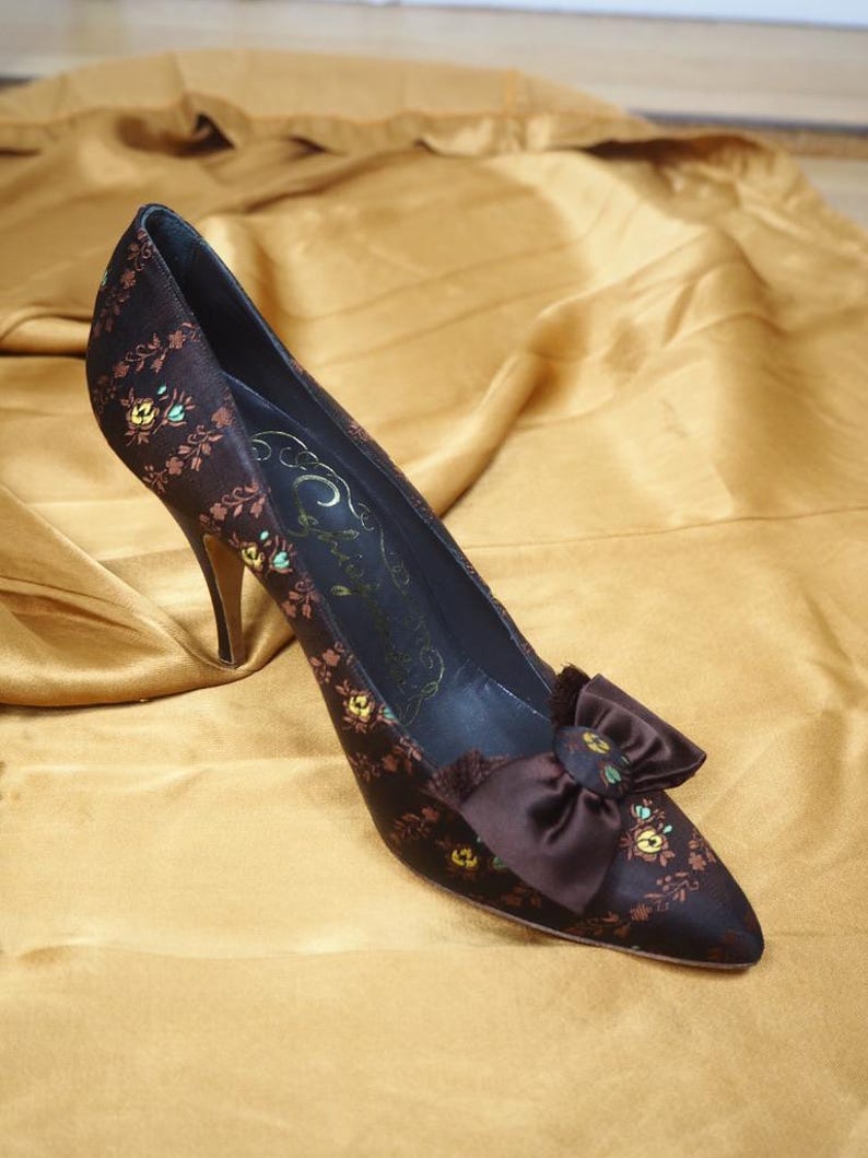 Schiaparelli 1950s Stiletto Heels | floral Bronze Silk Brocade ...
