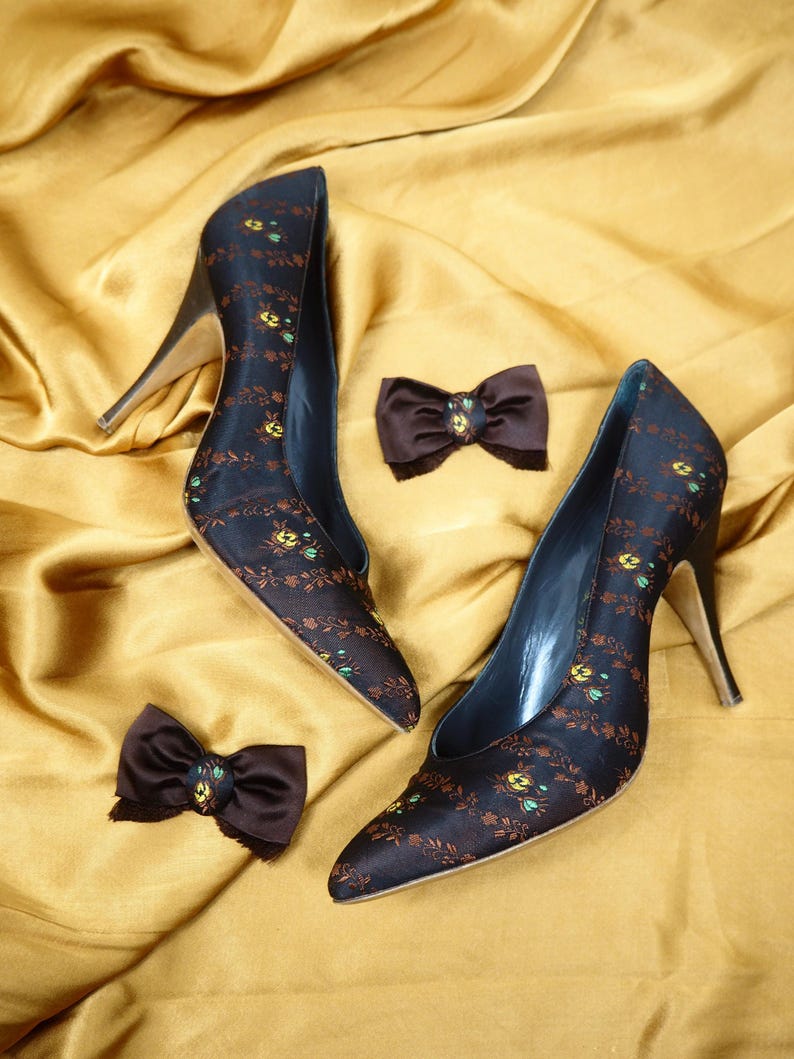 Schiaparelli 1950s Stiletto Heels | floral Bronze Silk Brocade ...