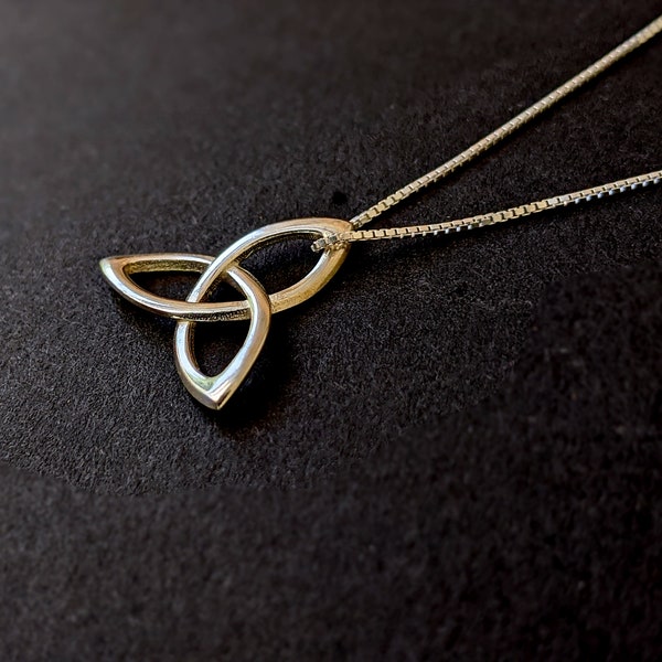 Trinity Pendant - Etsy