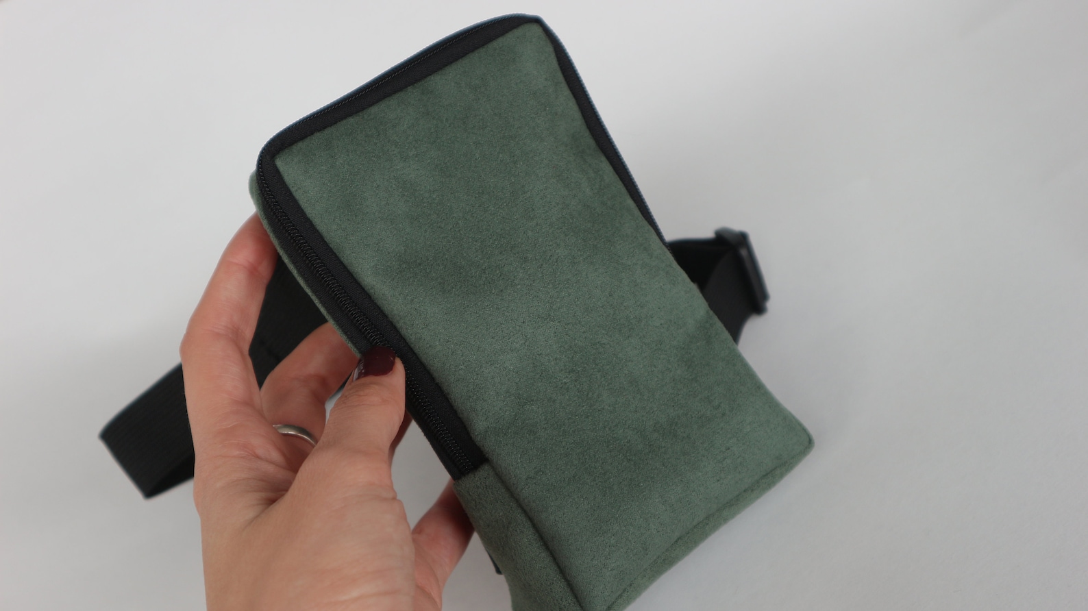 Green Leg Bag, FREE Shipping, GYM Running, Work Out, Leg Purse Bike ...