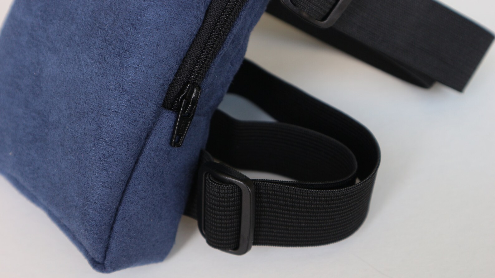 Navy Blue Leg Bag, FREE Shipping, GYM Running, Work Out, Leg Purse Bike ...