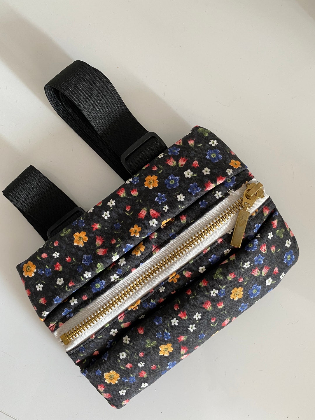 Black Floral Leg Bag, Thigh Bag, Leg Holster, Running, Leg Purse Ride ...