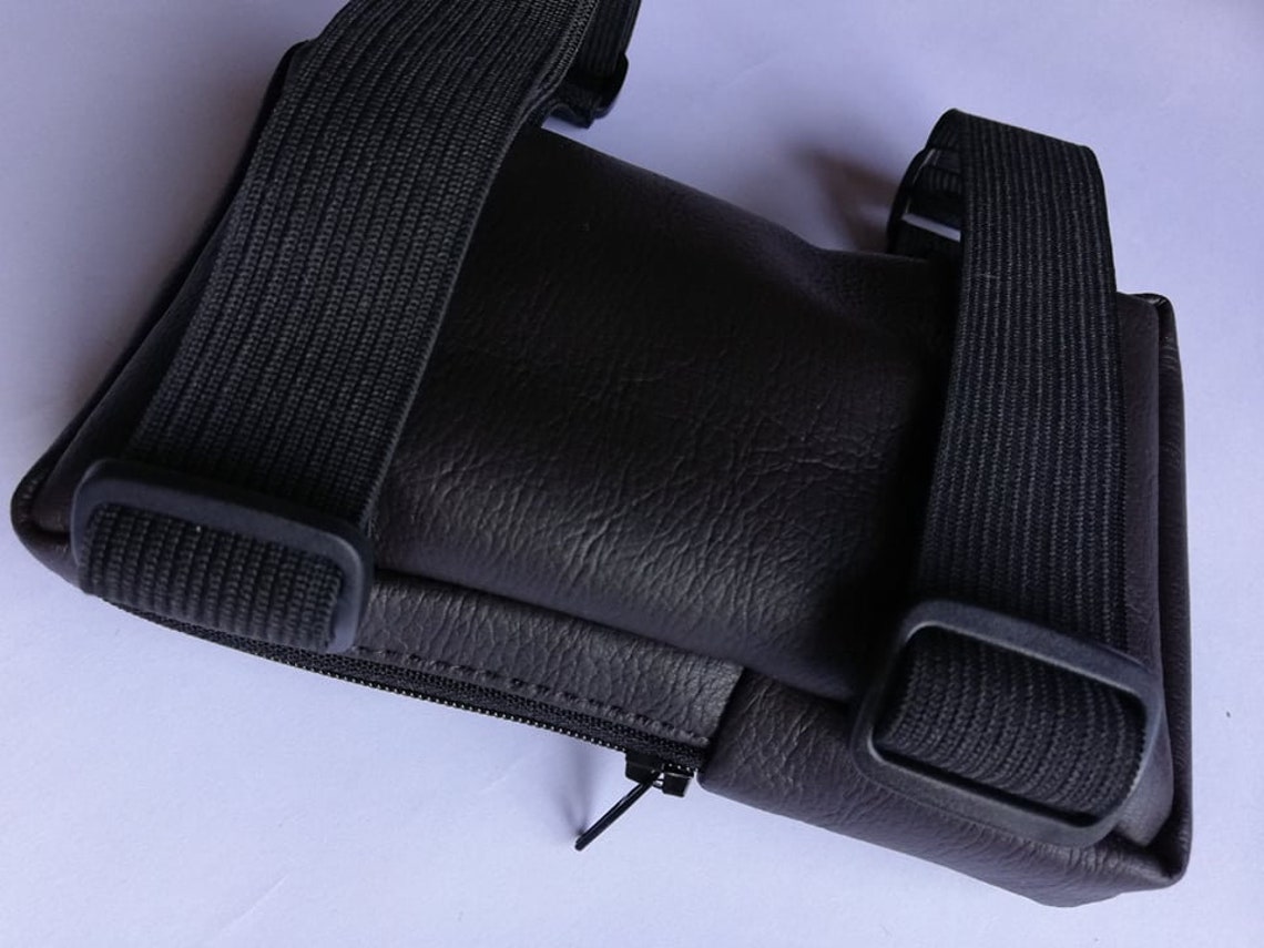 Black Waterproof Leg Bag, FREE Shipping, Leg Holster, Running, Leg ...
