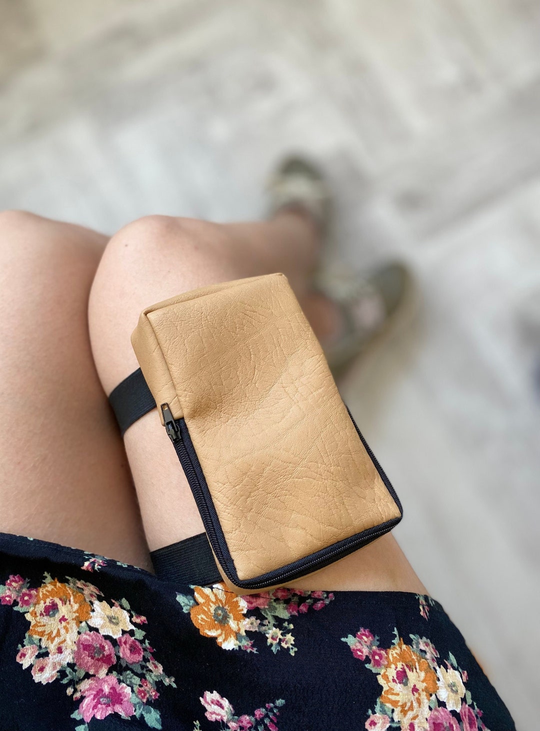 Cappuccino Waterproof Leg Bag, Thigh Bag, Leg Holster, Running, Leg ...