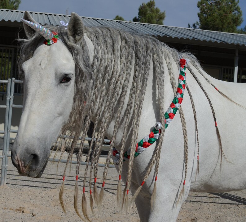 Sleigh Bells Neck Wreath for Horse or Pony | Horse Neck Wreath | Neck ...