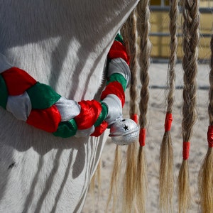 Sleigh Bells Neck Wreath for Horse or Pony | Horse Neck Wreath | Neck ...