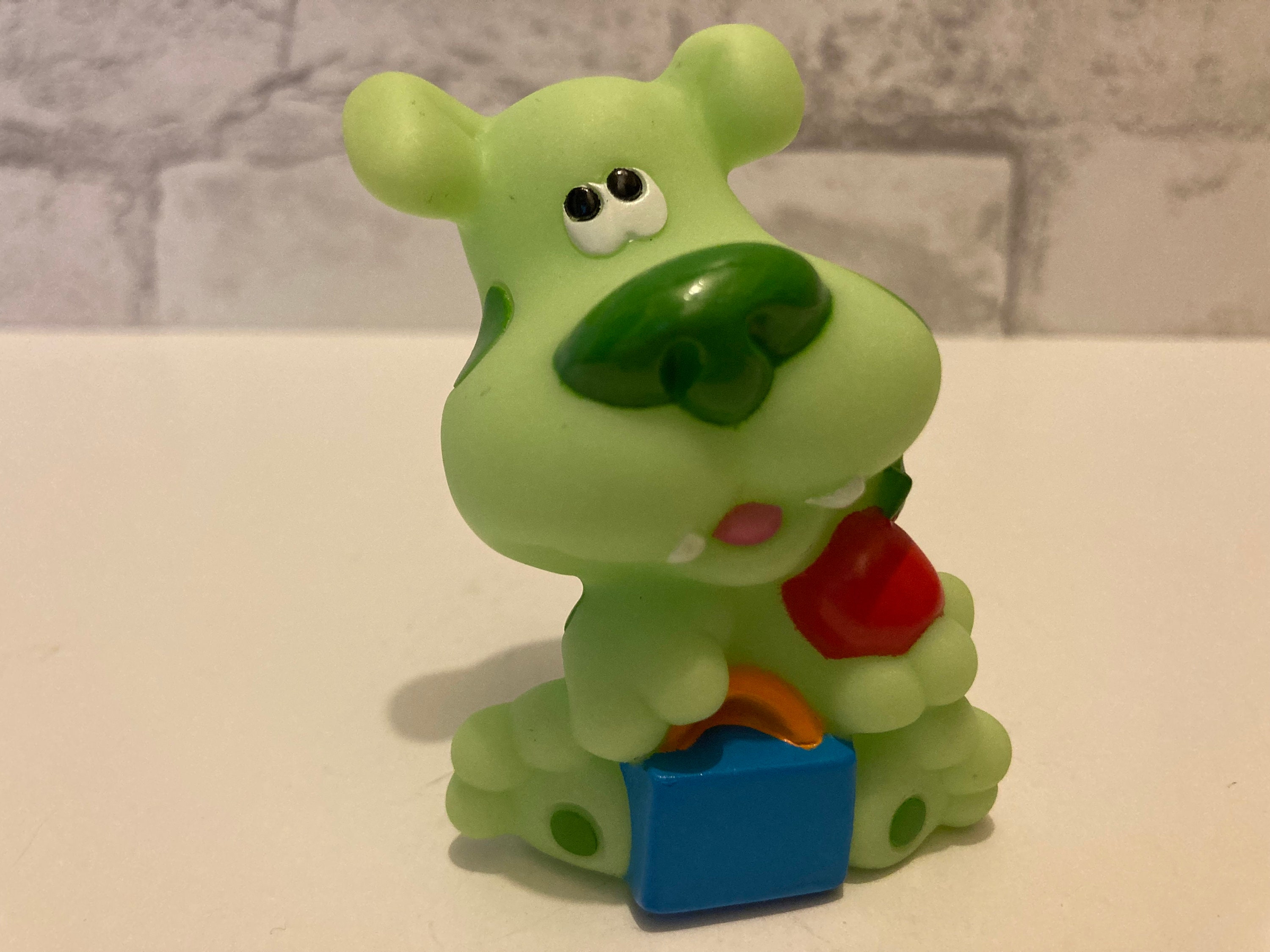 What Is The Green Dog On Blues Clues