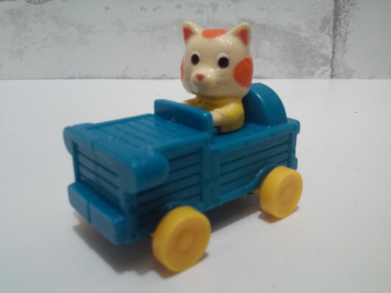 Richard Scarry's Busytown Lowly Worm's Apple Car 1994 - Etsy