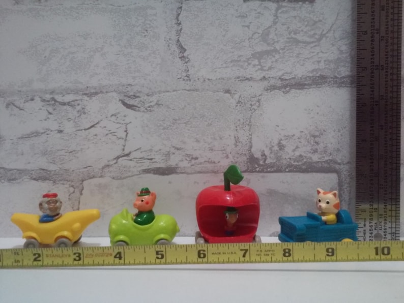 Richard Scarry's Busytown Lowly Worm's Apple Car 1994 - Etsy