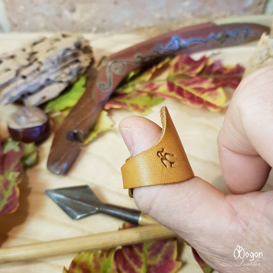 Leather Archery Thumb Ring: Adjustable Eastern Style - Etsy