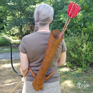 ARCHERY Leather BACK Arrow QUIVER / Quiver for Arrows 3 Point Straps ...